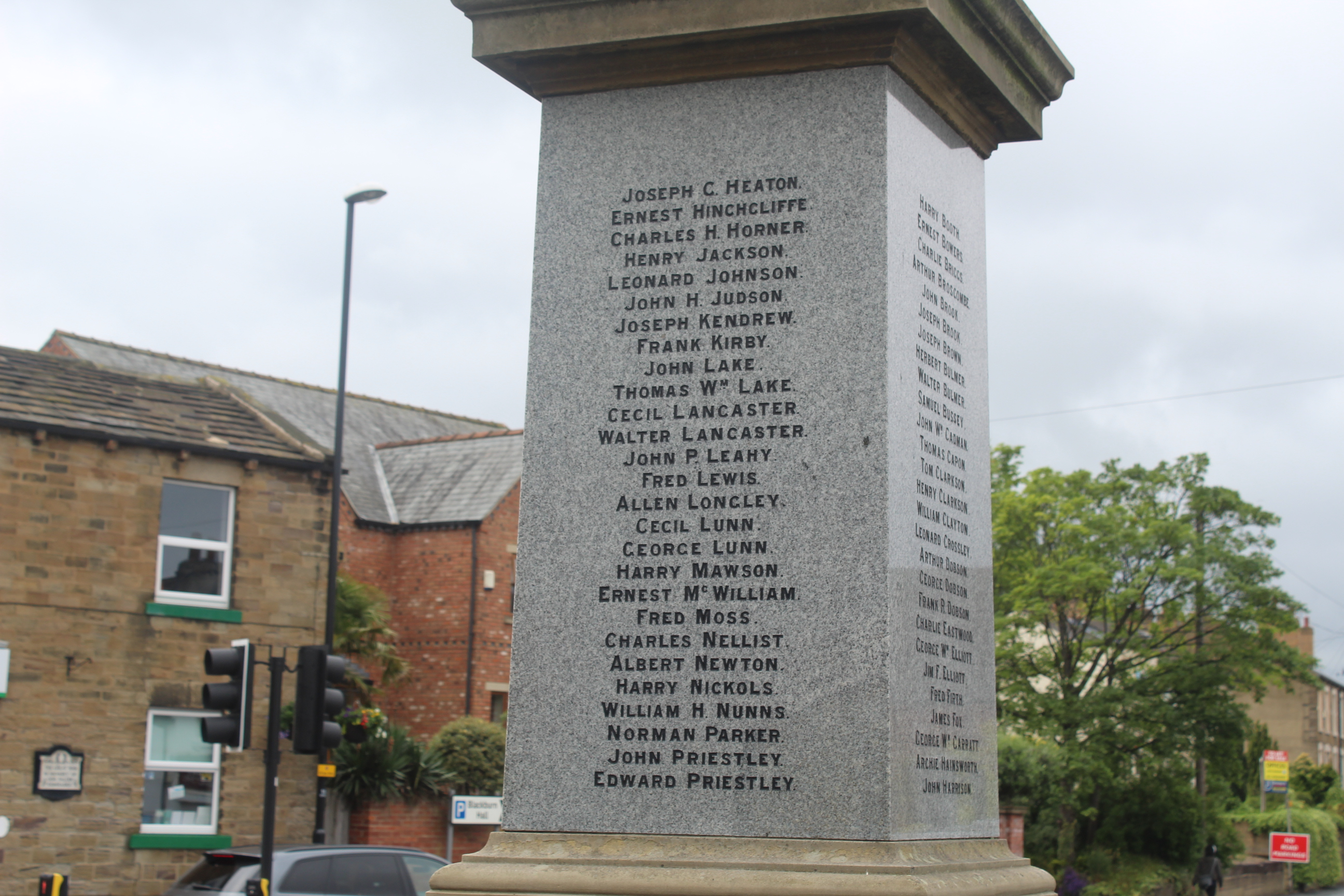 Rothwell - War Memorials Online